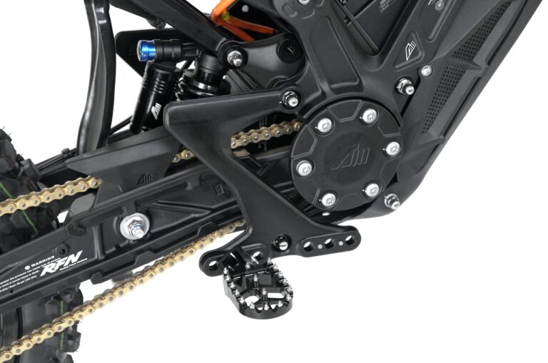 Apollo RFN Ares Rally Pro 2025 / L1e - DMX BIKES