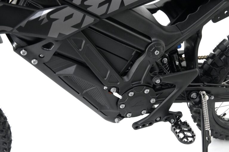 Apollo RFN Ares Rally Pro 2025 / L1e - DMX BIKES
