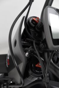 Apollo RFN Ares Rally Pro 2025 / L1e - DMX BIKES