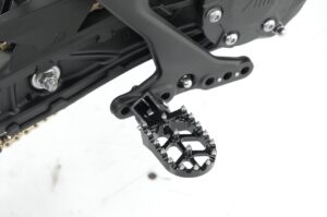 Apollo RFN Ares Rally Pro 2024 / L1e - DMX BIKES