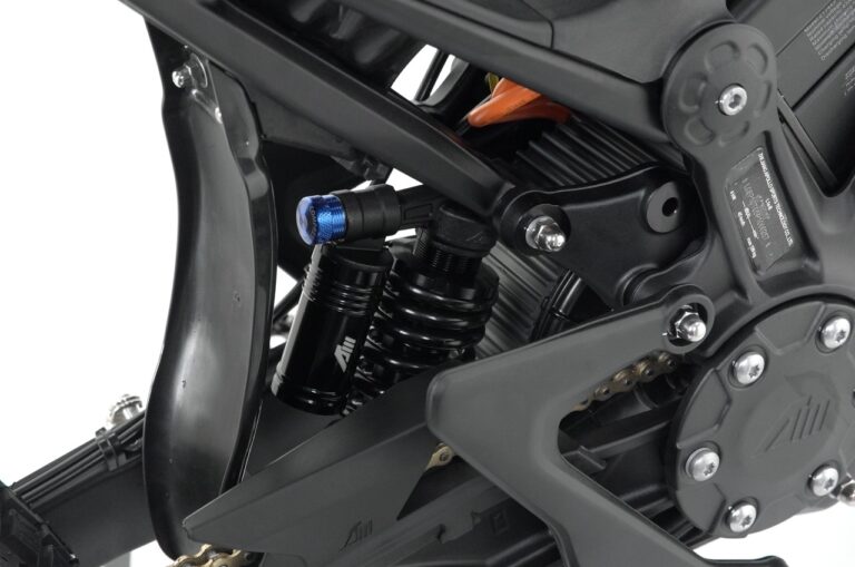 Apollo RFN Ares Rally Pro 2025 / L1e - DMX BIKES